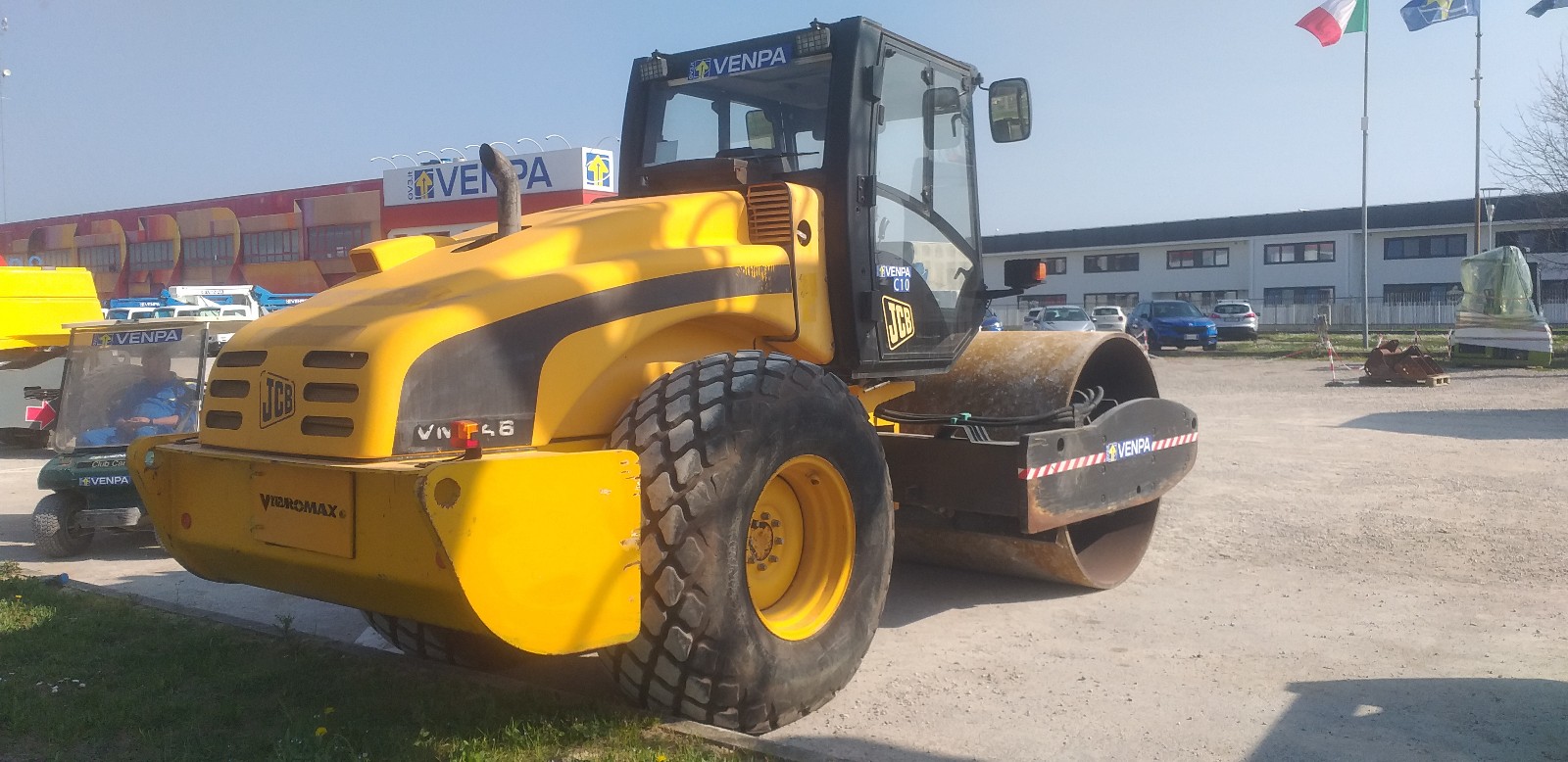 Rullo ferro/gomma 15 t Noleggio Rulli | GV3
