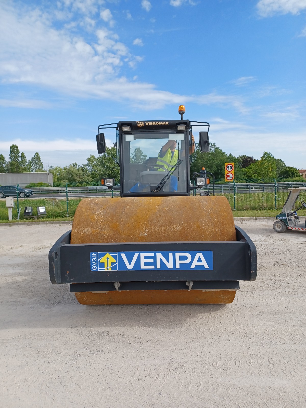 Rullo ferro/gomma 20 t Noleggio Rulli | NOLOTECNICA